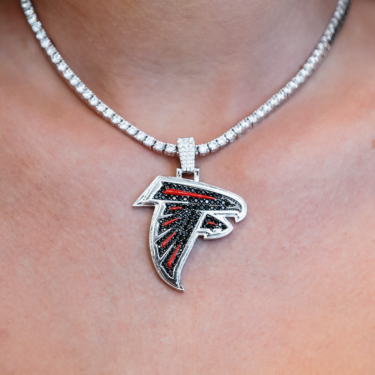 Atlanta Falcons Official NFL Pendant – The GLD Shop
