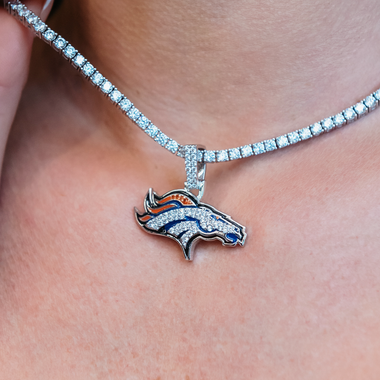Denver Broncos Pendant – The GLD Shop