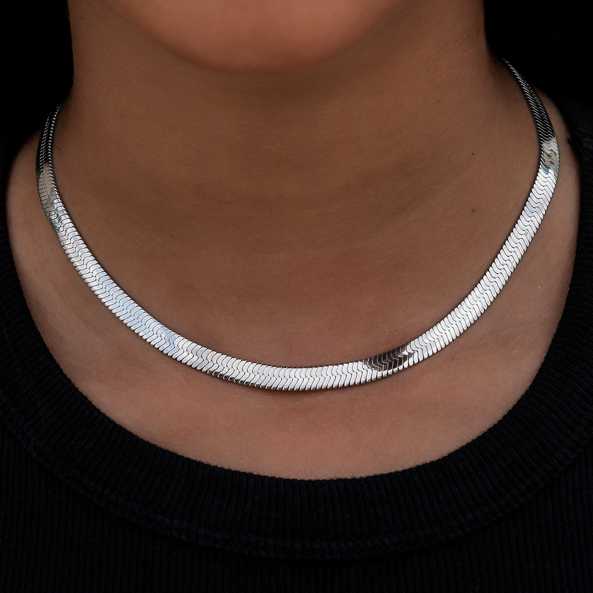Herringbone Necklace in White Gold- 6mm – The GLD Shop