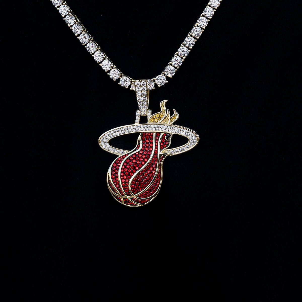 Large Miami Heat Official NBA Logo Pendant – The GLD Shop