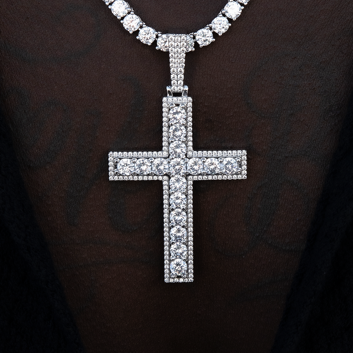 Large Diamond Pave Cross Pendant in White Gold – The GLD Shop