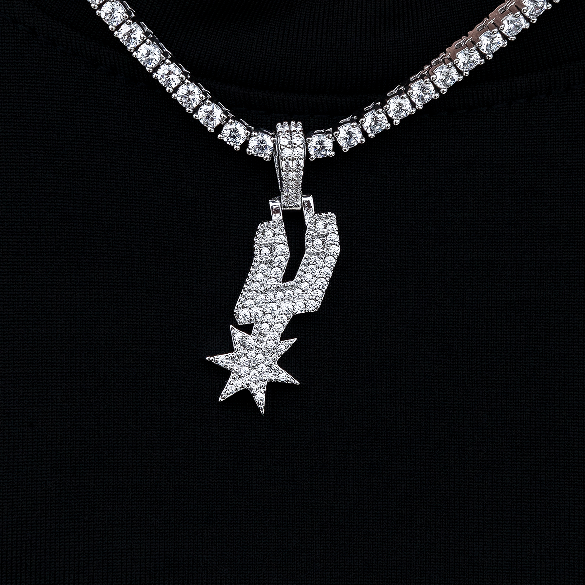 San Antonio Spurs Official NBA Micro Logo Pendant in White Gold - The ...