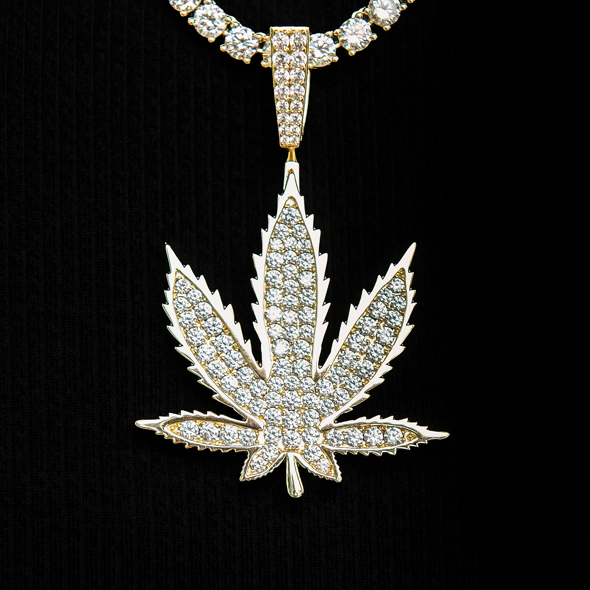 Large Diamond Gold Cannabis Leaf Pendant | Gold Cannabis Jewelry - The ...