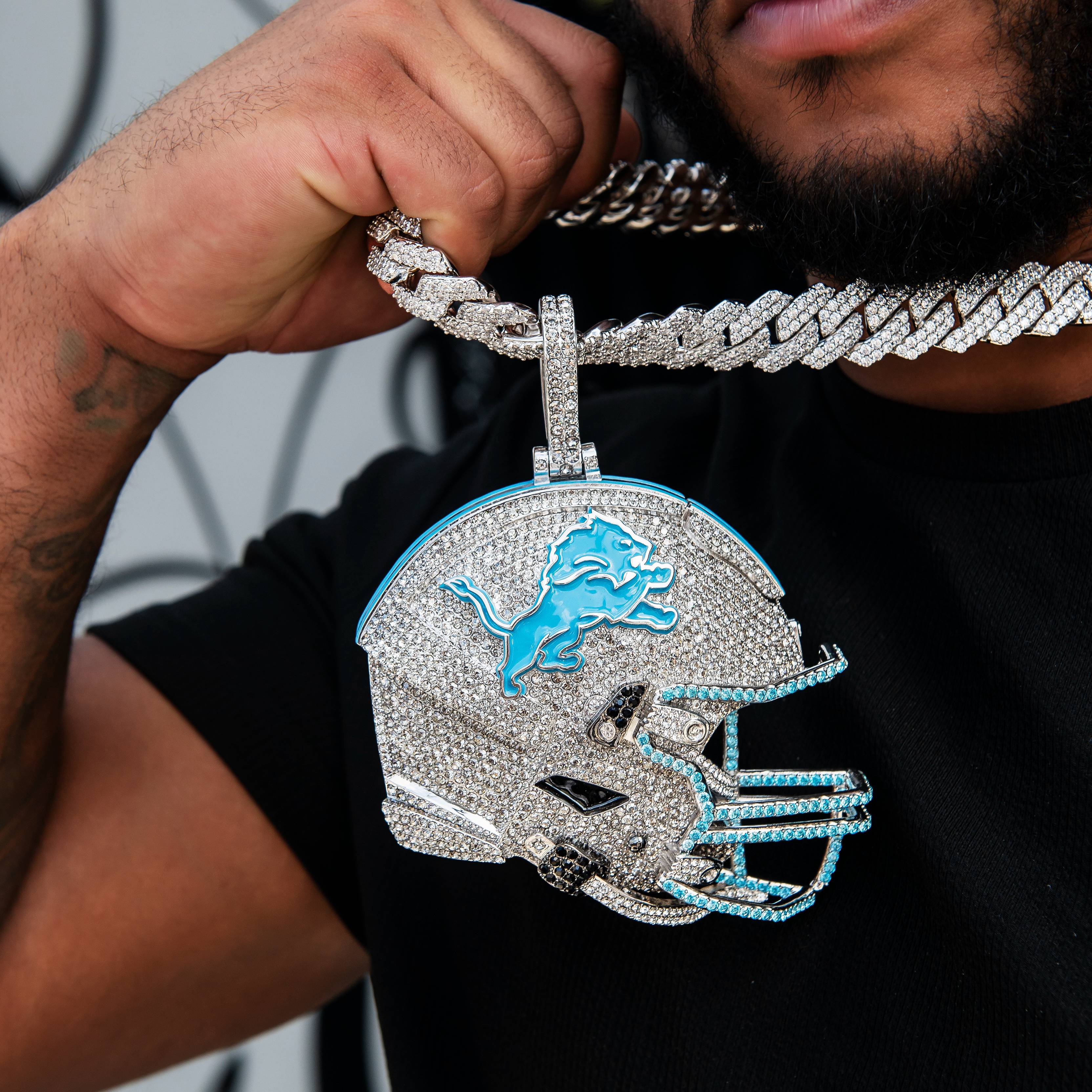 Giant Detroit Lions Official NFL Helmet Pendant – The GLD Shop