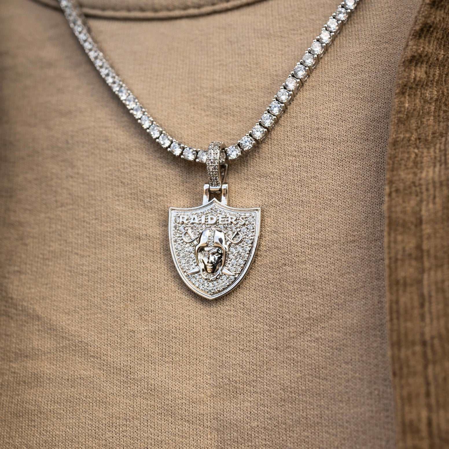 Las Vegas Raiders Official NFL Micro Logo Pendant - White Gold – The ...