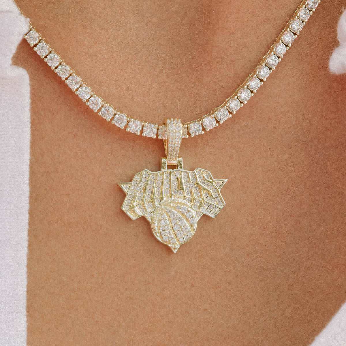 New York Knicks Official NBA Micro Logo Pendant – The GLD Shop